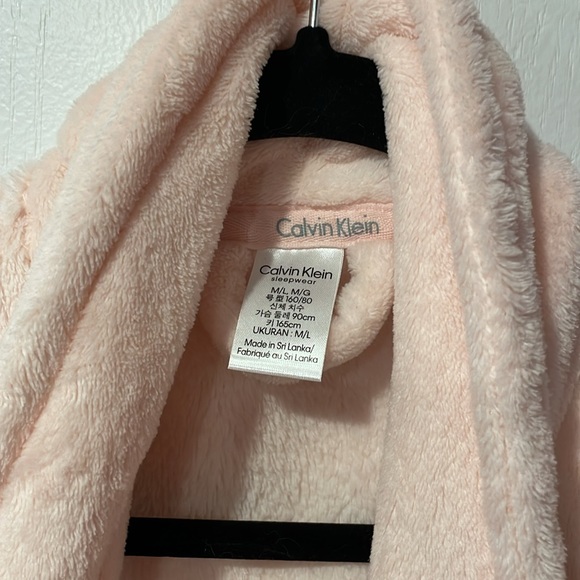Calvin Klein | Intimates & Sleepwear | Calvin Klein Plush Robe Size Ml ...